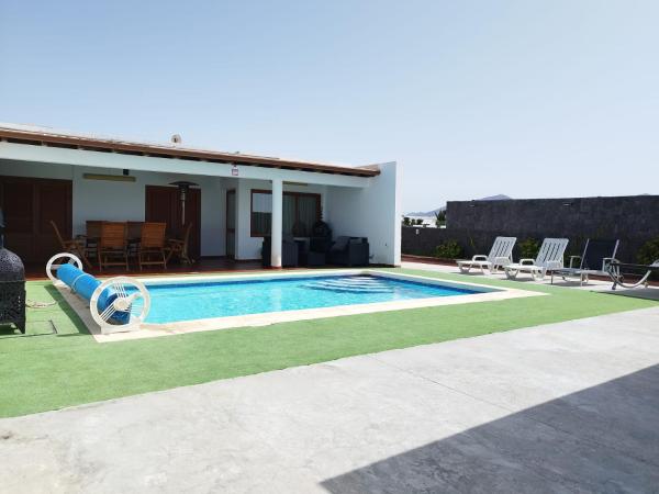 Casa Montes - Playa Blanca