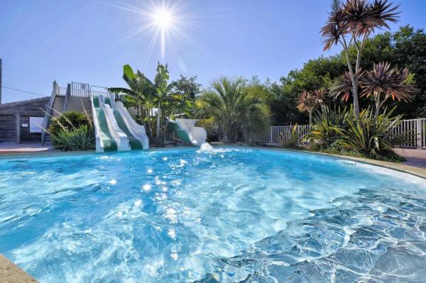 Camping 3 éToiles - Parc Aquatique - Eeeedb - Finistère