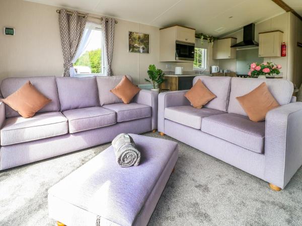 Swan Lodge - West Midlands