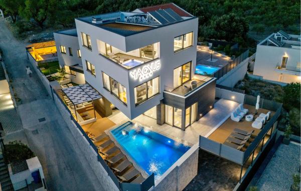 Stunning Home In Makarska With Sauna - Brela