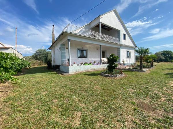 Mesi Bridge Villa - Albanië