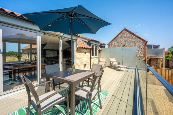 May Cottage & In Focus - Brancaster