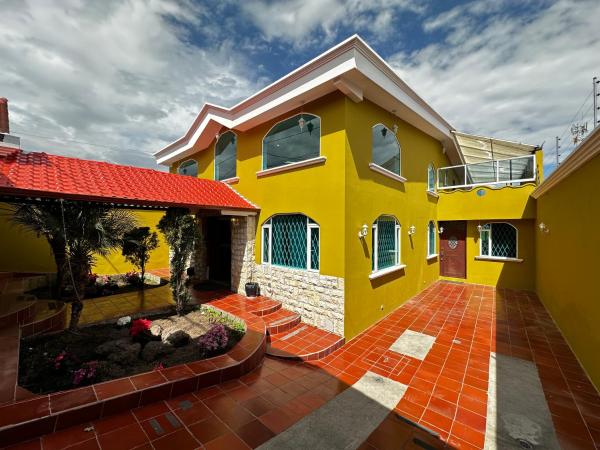 Lujosa Casa Cerca Del Aeropuerto En Tumbaco, En Quito - Kito