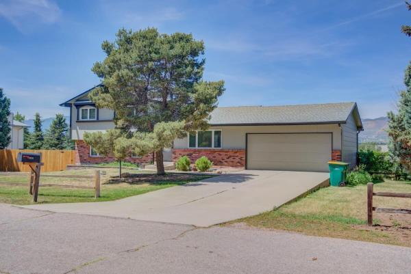 Spacious 4bd Dog-friendly Home Near Usaf Academy - Colorado Springs