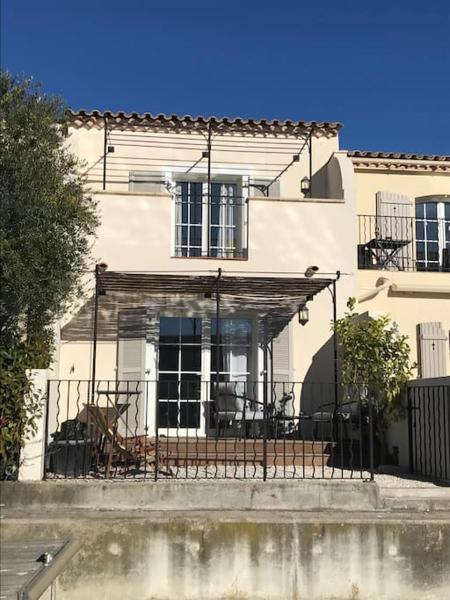 Marina L Appuntamento - Saint-Laurent-d'Aigouze