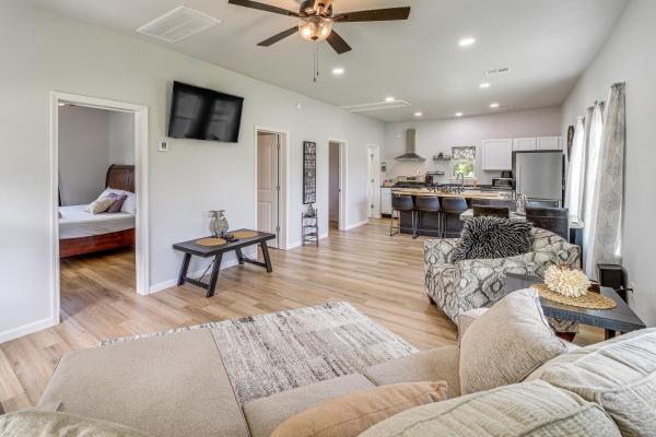 Mcalester Home With Large Yard And Grill! - Choctaw Casino-McAlester