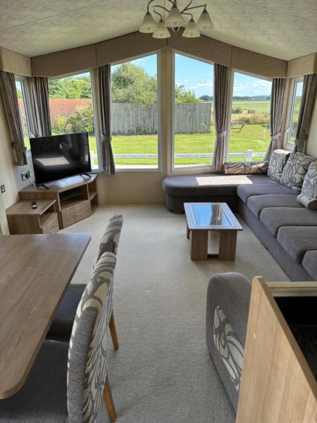 The New Hampton At Wallop - Wiltshire
