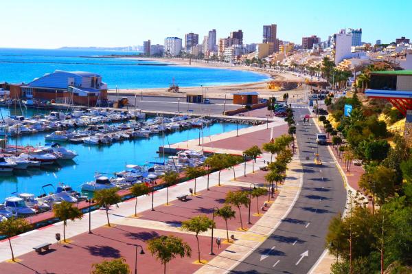Sunny Escape In El Campello - El Campello