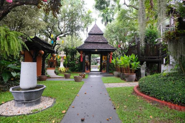 Vimarn Kaew Village And Resort - Saraphi