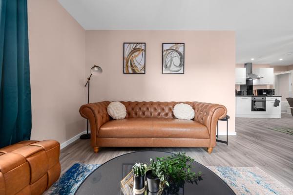 2 Bed Flat Manchester City - Manchester