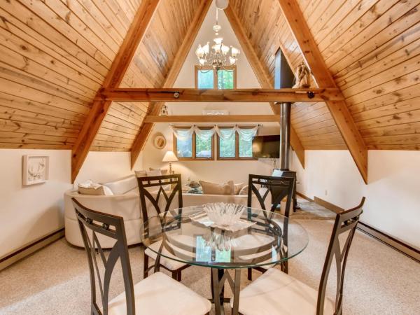 Rolling Waters Chalet - Gatlinburg, TN