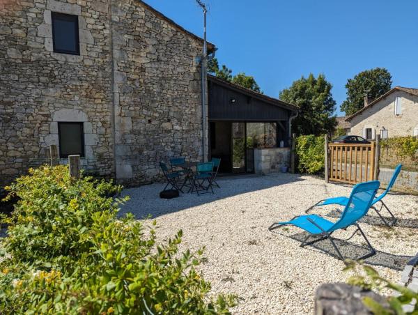Peaceful Cottage With Jacuzzi - Dordogne