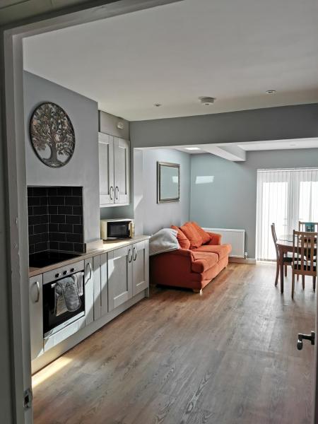 Cosy, Comfortable Home Close To City Centre - Worcester