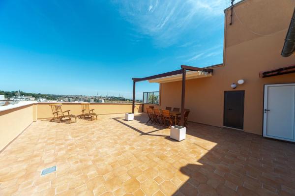 Cardinal Mistrangelo - Next To The Metro Station, Large And Comfortable Penthouse With Terrace - Rome