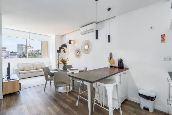 Angel Flats - 1t - Francisco Sá Carneiro Airport Porto (OPO)