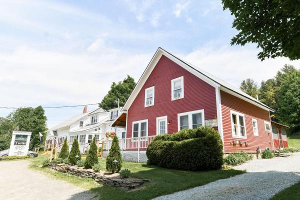 Craftsbury Farmhouse - Vermont