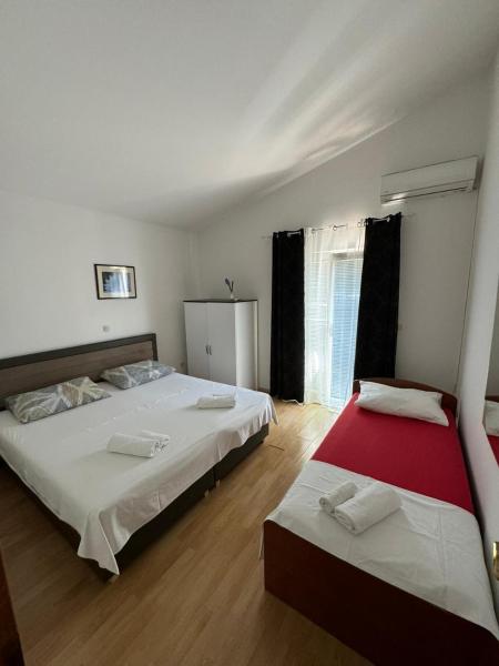 Apartment Platanus - Makarska