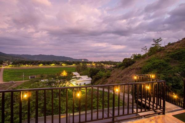 Casa Bella Vista Jaco #1 - Playa Herradura