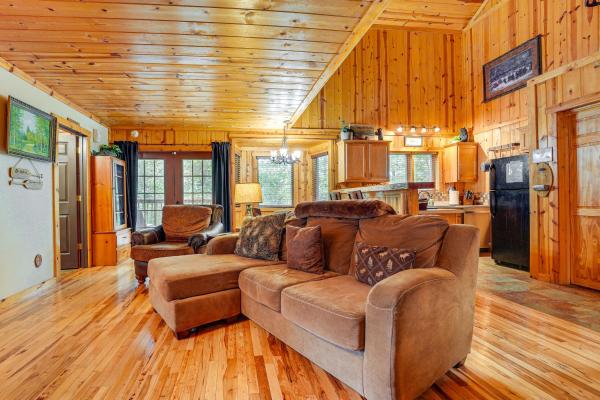 Cabin On Table Rock Lake With Hot Tub And Fire Pit! - Ridgedale, MO