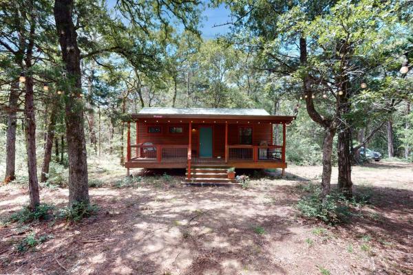Serene Retreat - Bastrop, TX