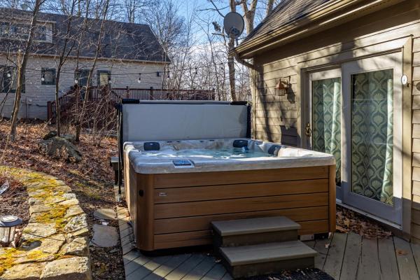 Wintergreen Springjacuzzifirepitpool Access - Wintergreen, VA