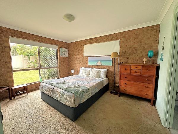 Sandy Surfer - Tweed Coast Holidays - Pottsville