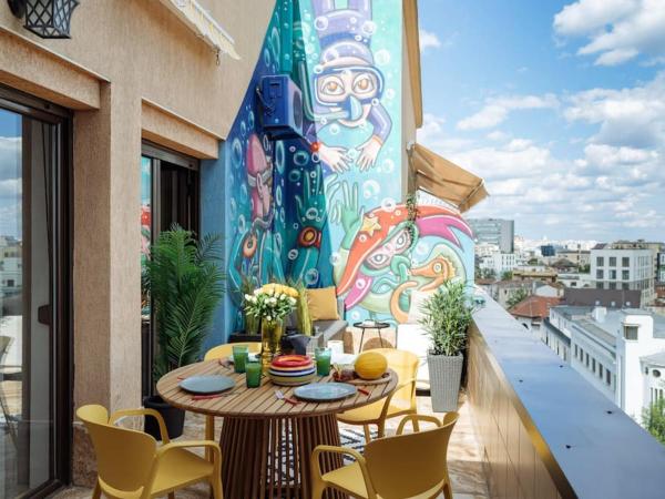 Rooftop Terrace Boho Apt City Center 2 Baths - Bucharest