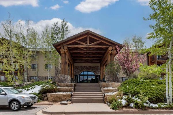 Comfort Suites Golden West On Evergreen Parkway - Evergreen, CO