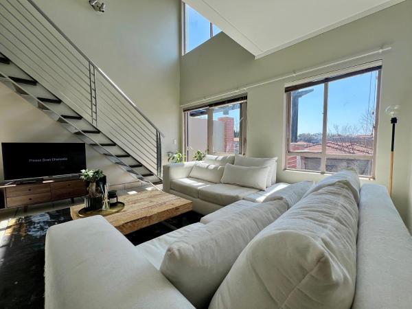 Sandton - Japandi Style 1 Bedroom Loft Apartment - Midrand