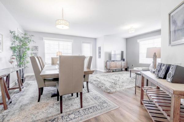 New! Gorgeous Vista Cay Luxury Secret Near All Theme Parks, And Walk To The Convention Center - Winter Garden, FL