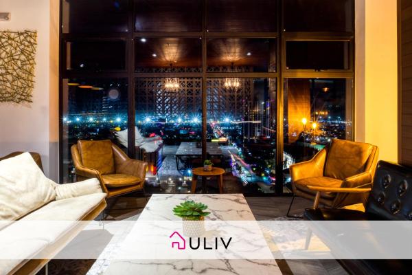 Uliv Revolución Tijuana - San Diego, CA