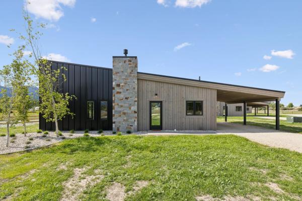 Mara Luxury Cabins- Ponderosa - Hamilton, MT