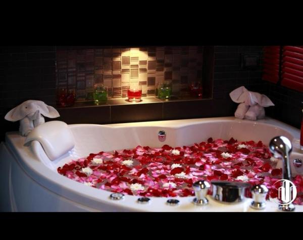 L2 Promotion, Modern Apartment In Bangla Road Patong Beach With Private Jacuzzi & Roof Top Pool - Patong Beach
