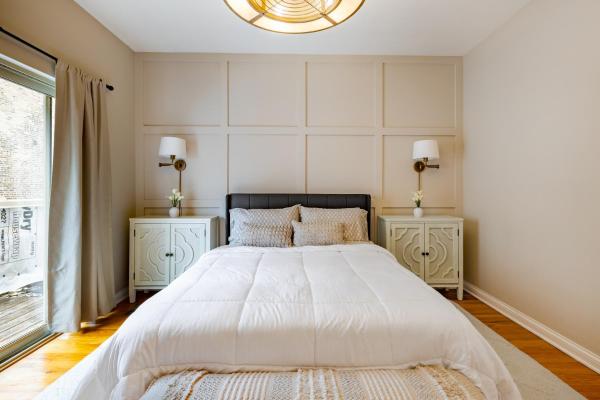 Windy City Getaway - 3br 2ba Chicago Townhouse Home - Westchester, IL