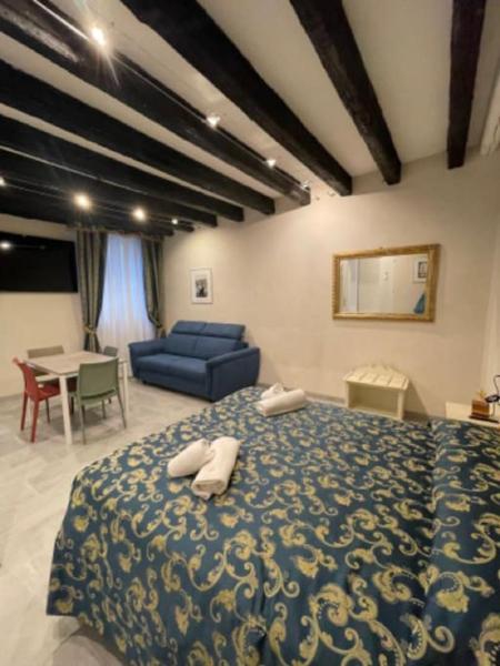 Ca'antica Sinagoga - Venice Canal Front Apartment - Venice