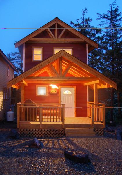Reef Point Cottages - British Columbia