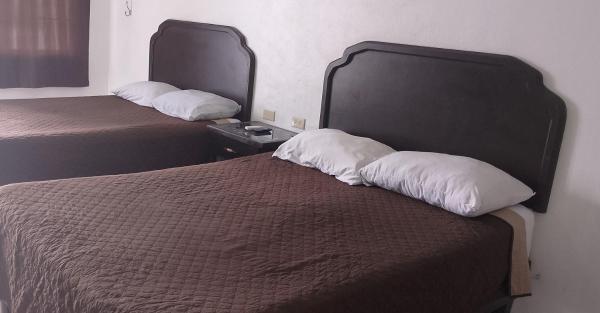 Hotel Estrella - Brownsville, TX