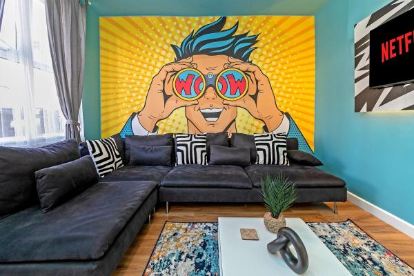 Exclusive Town Centre Home, Free Parking, Walk To Train Station, Near Airport, Luxury Stay, Garden, Pop Art Decor - Harpenden