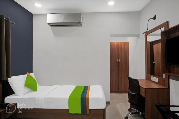 Hotel Wow - Surat
