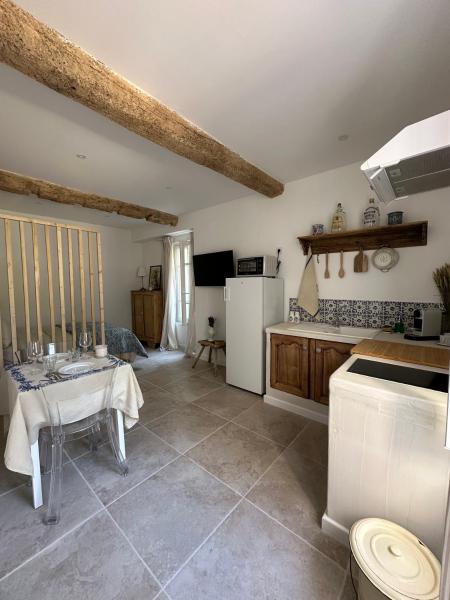 Studio Centre Ville La Toscane - Pernes-les-Fontaines