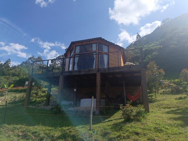 Cabaña Al Aire Libre En Macheta Cundinamarca - Tiny House - Glamping Caelum - Machetá