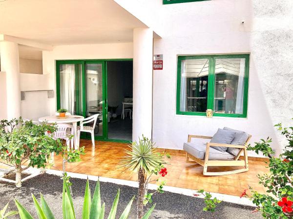Ground Floor Apartment With Pool, Next To The Beach - Costa Teguise