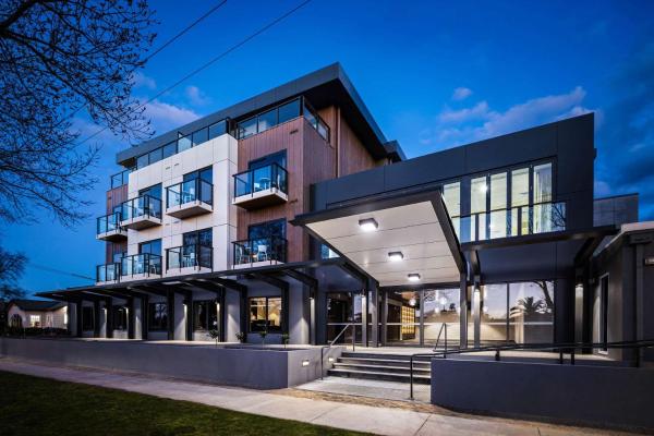 Quality Hotel Lakeside - Bendigo
