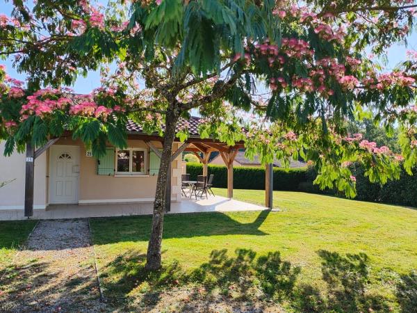 French Country Villas - Lusignan