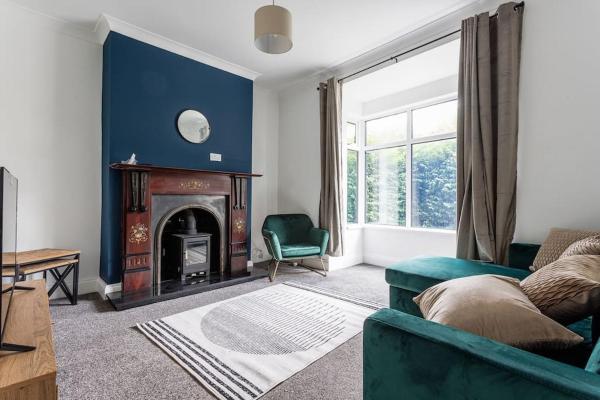 Comfy 3 Bedroom House In Seaham - Street Parking - Sunderland
