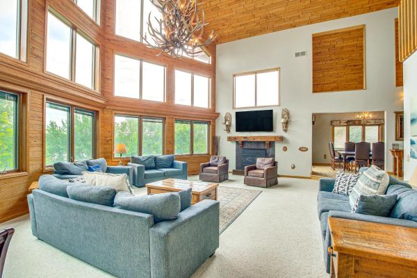 Waterfront Central Wisconsin Cabin With Indoor Pool! - Day, WI