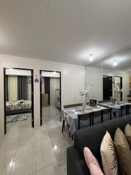 Casa Moanna 2br Condo With Dining, Kitchen, Living Area And Netflix - Cebu