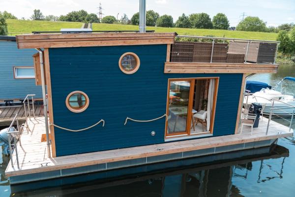 Tiny-hausboot Irene Mit Kamin Und Dachterrassenlounge - Seevetal
