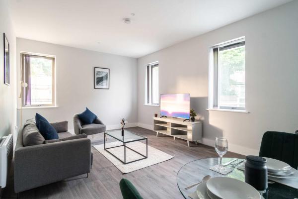 Modern 1 Bed Apartment In Waterloo Liverpool - Liverpool