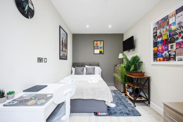 Chic Rooms In Spitalfields, London - London, UK
